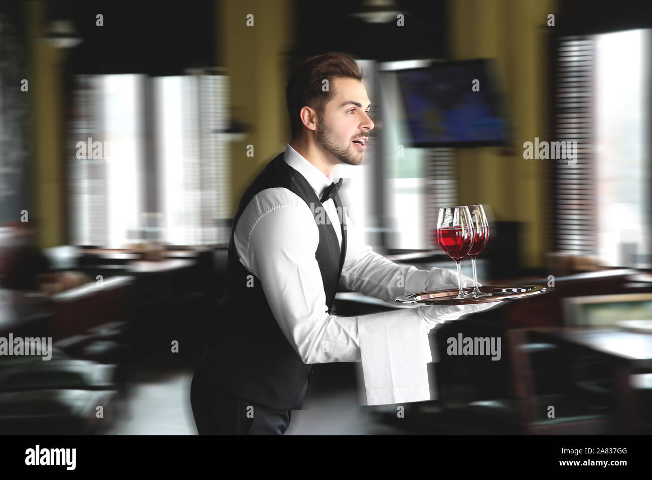 Waiter running hi-res stock photography and images - Alamy