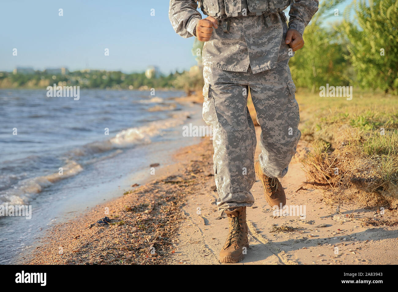 Handsome soldier running hi-res stock photography and images - Alamy