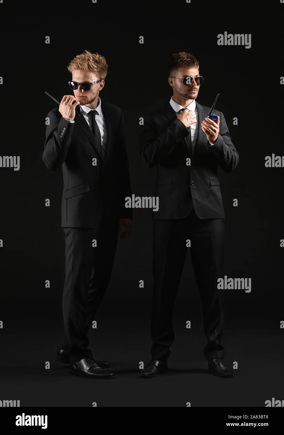 Security guards talking hi-res stock photography and images - Alamy