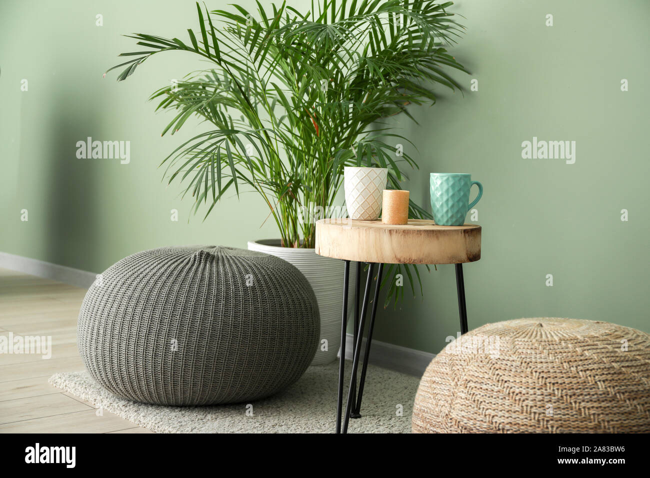 Soft poufs hi-res stock photography and images - Alamy