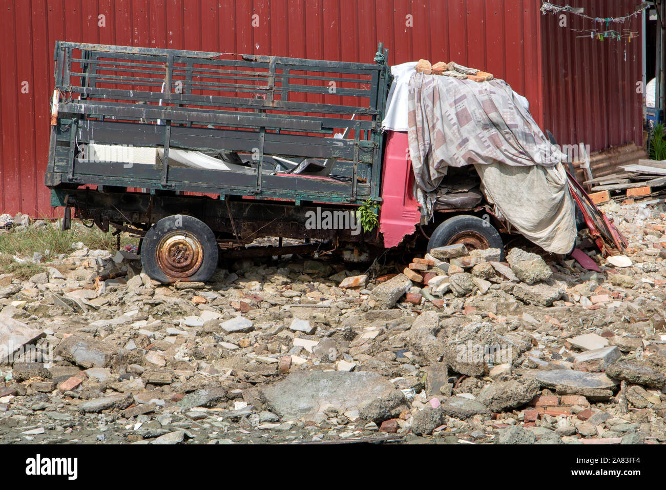 Transportation damaged destruction ruined hi-res stock photography and ...