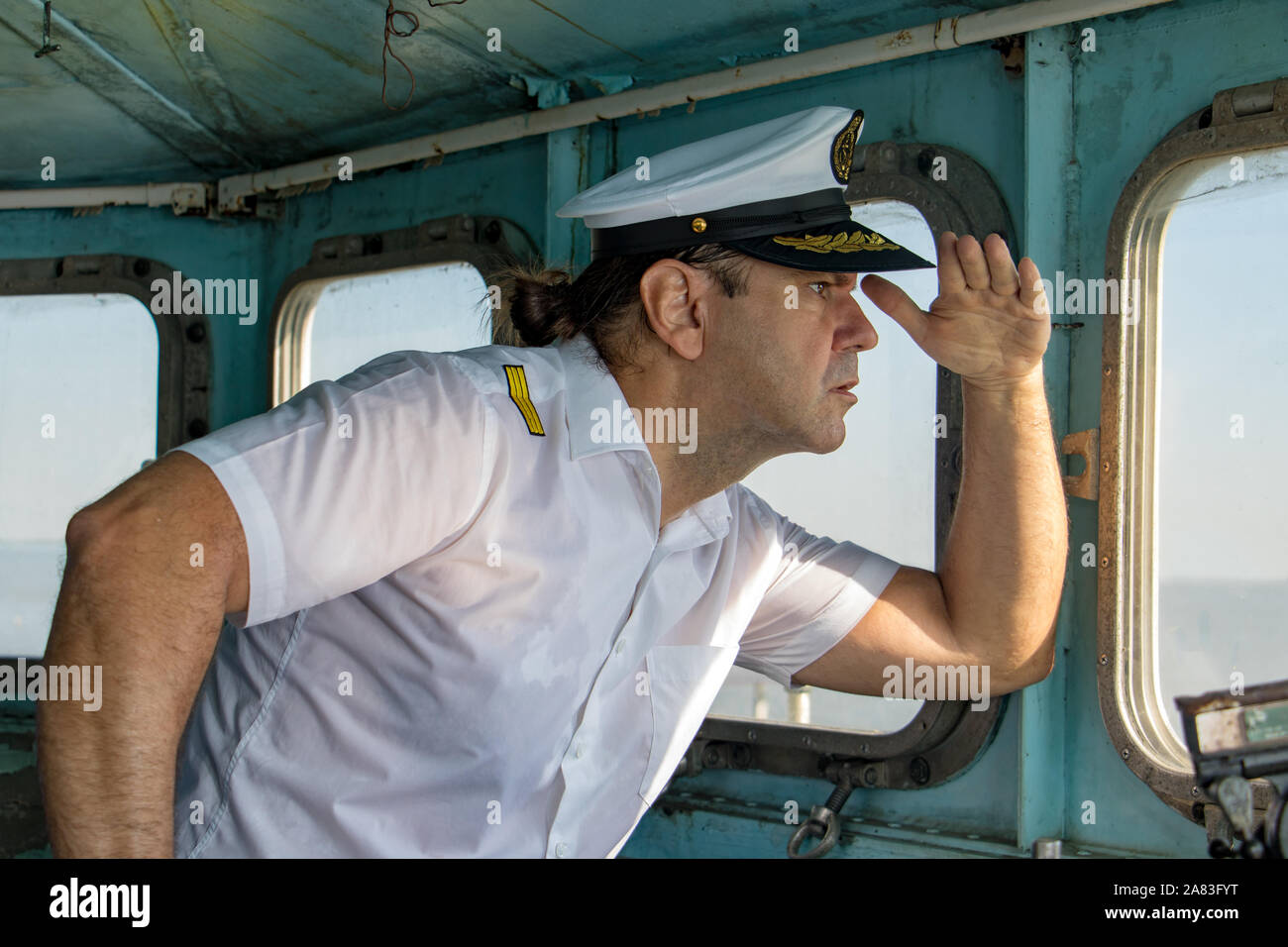 Ship captain cabin hi-res stock photography and images - Alamy