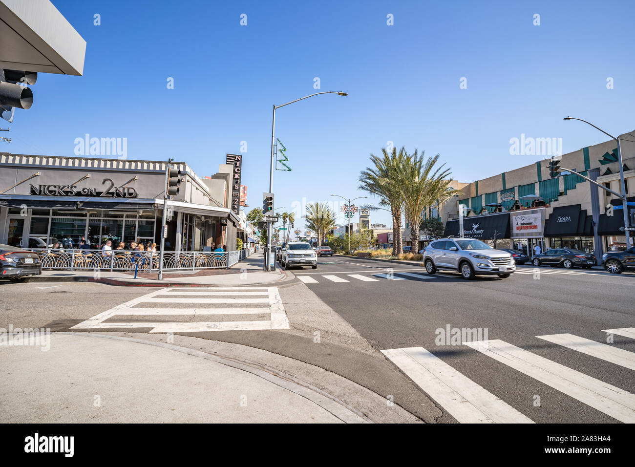Second Street in Long Beach, California with restaurants and shops ...
