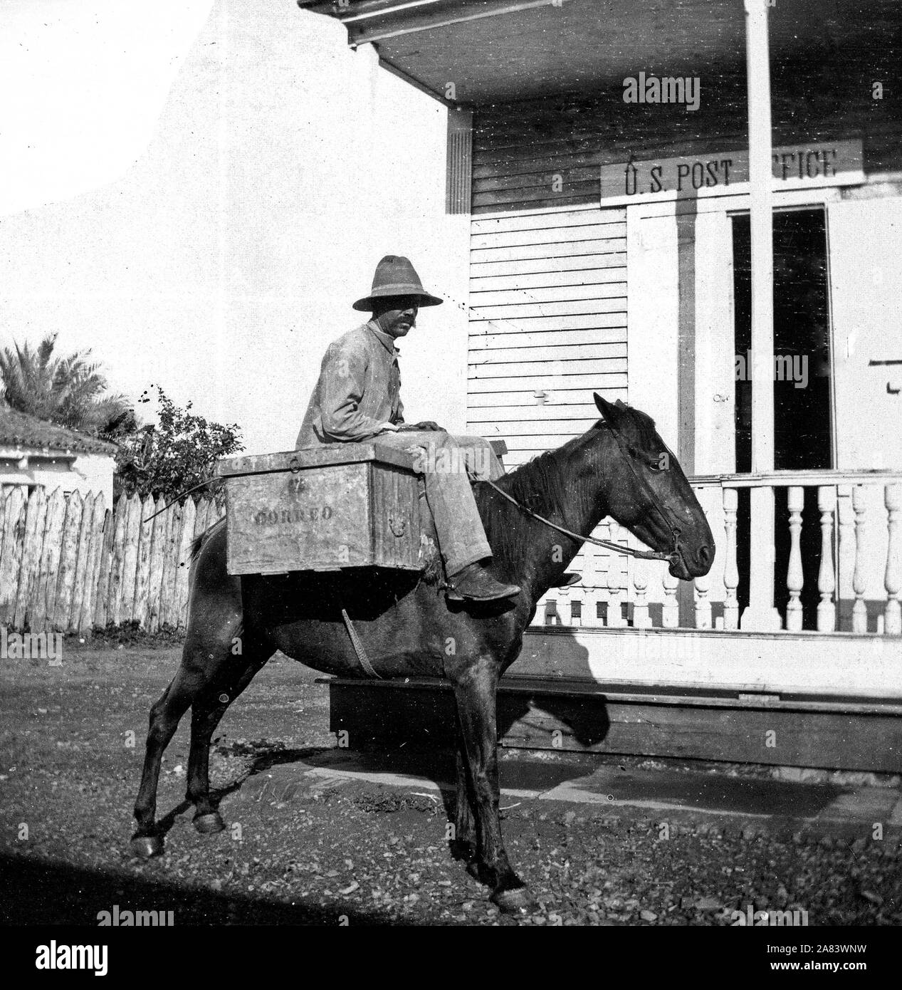 Early 1900s mail delivery hi-res stock photography and images - Alamy