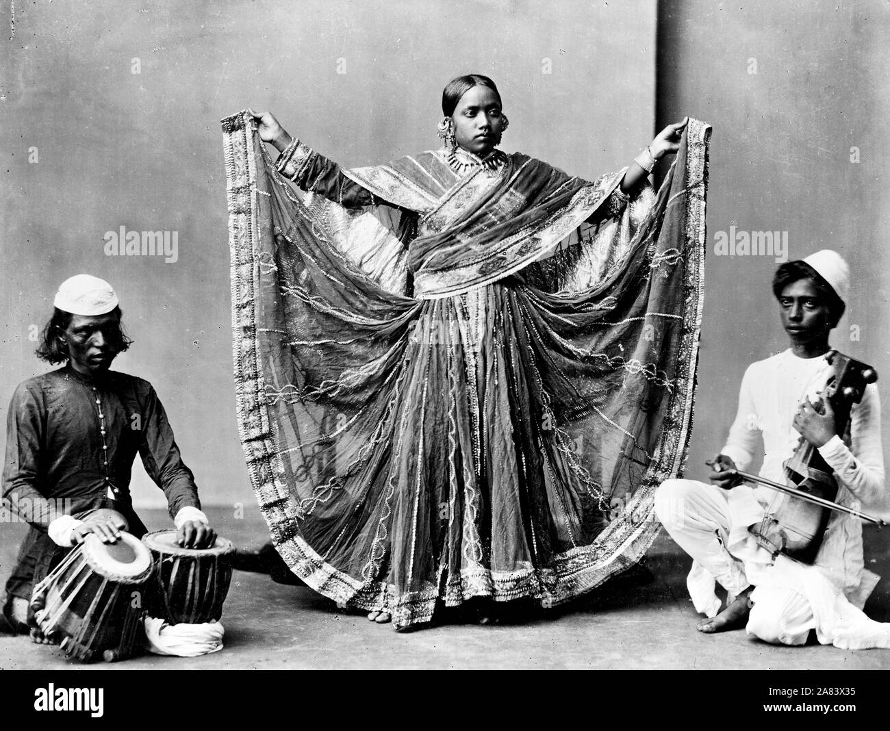 Nautch dance Black and White Stock Photos & Images - Alamy