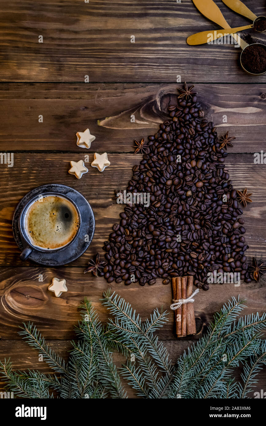 Coffee christmas tree hi-res stock photography and images - Alamy