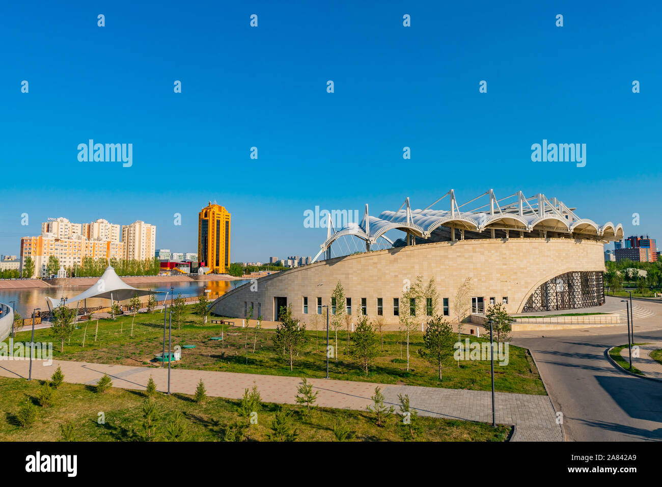 Astana bridge ishim hi-res stock photography and images - Alamy