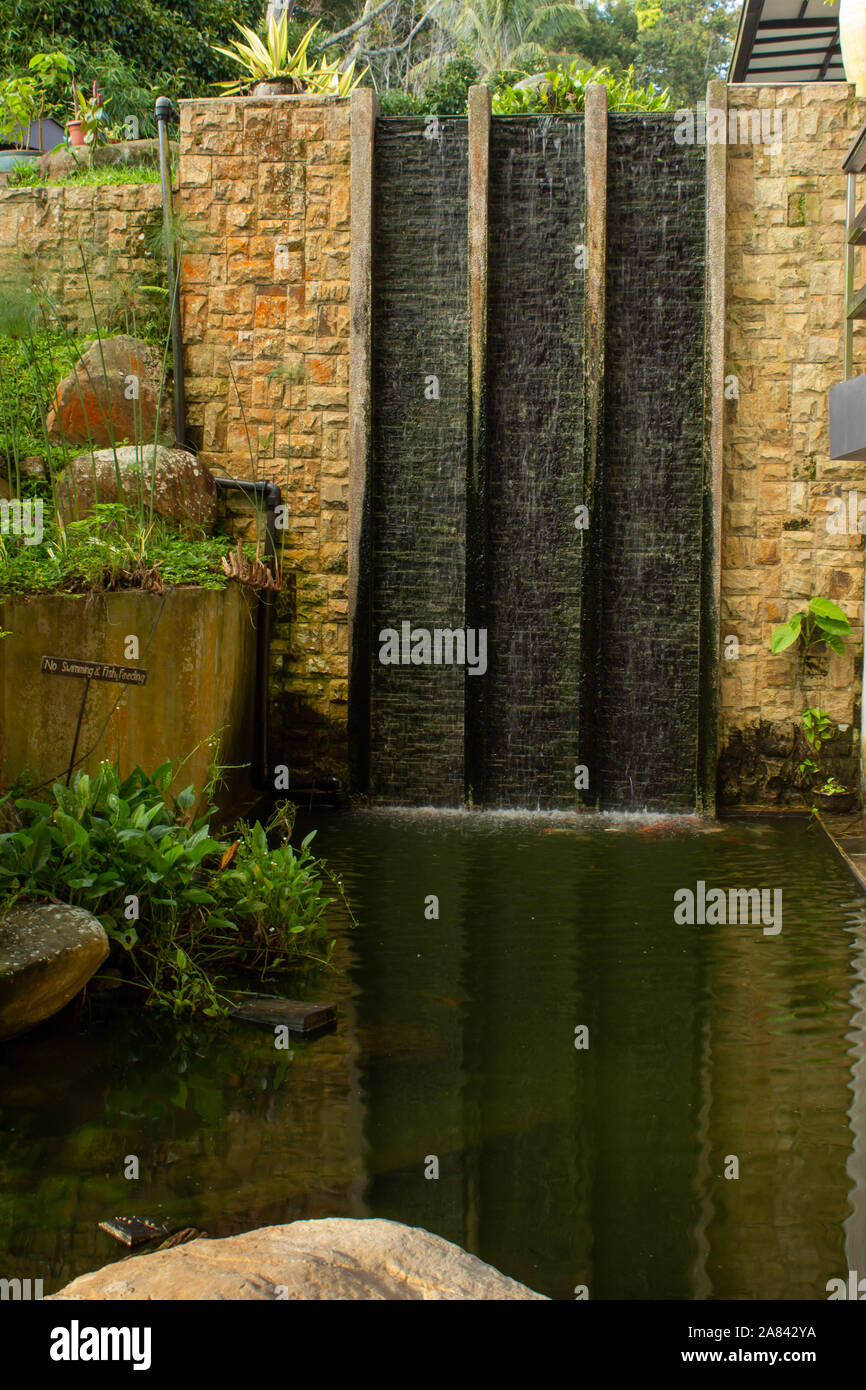Water flowing in fountain texture hi-res stock photography and images ...