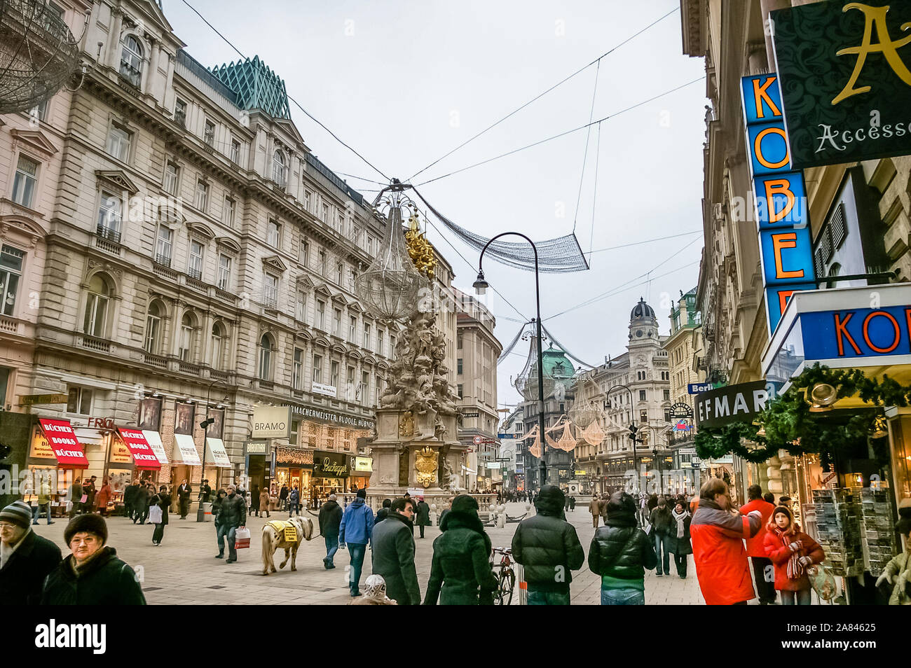 Vienna street winter hi-res stock photography and images - Alamy