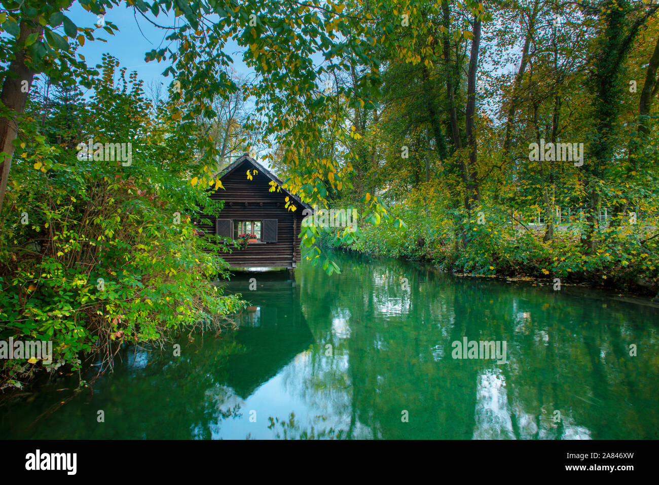 Lonely place hi-res stock photography and images - Alamy