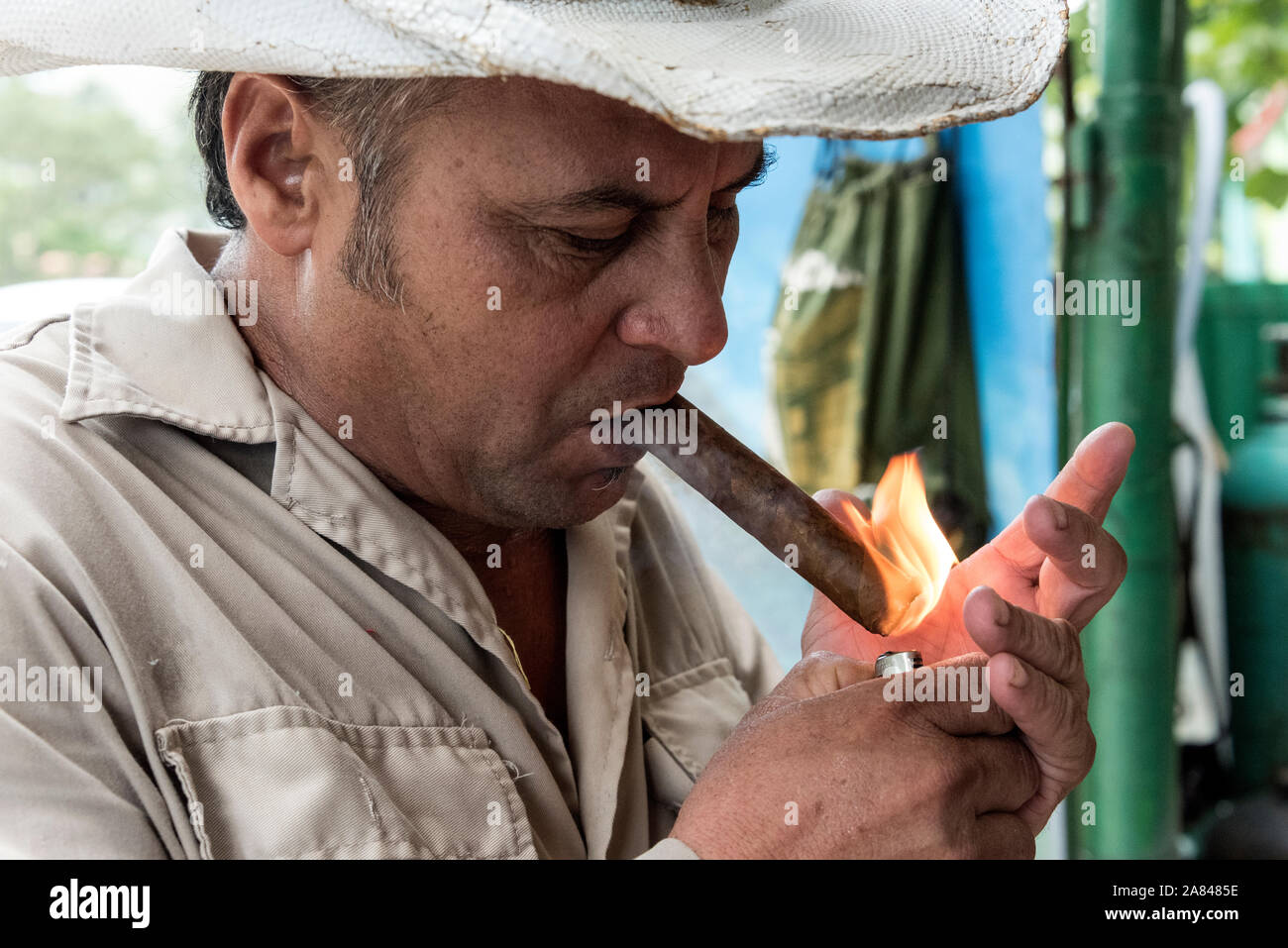 Cuban hat hi-res stock photography and images - Alamy