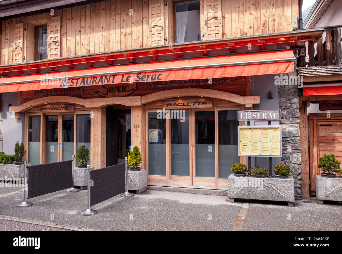 Ski cafe chamonix french alps hi-res stock photography and images - Alamy