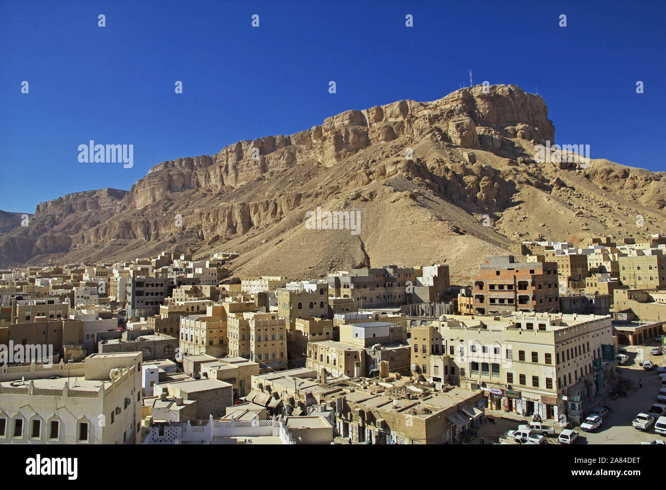 The vintage house in Seiyun city, Hadhramaut, Yemen Stock Photo - Alamy