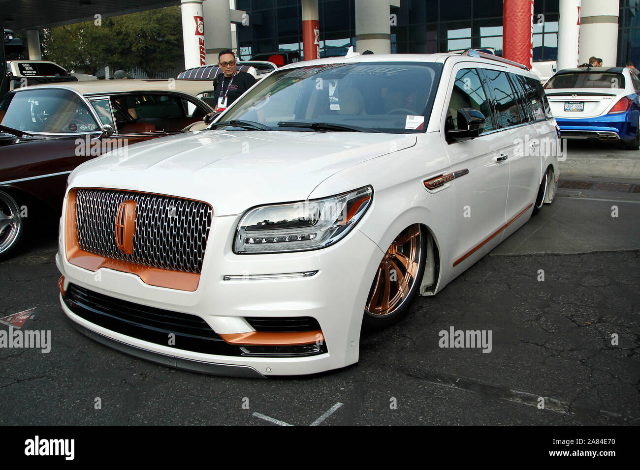 Lincoln Navigator Custom