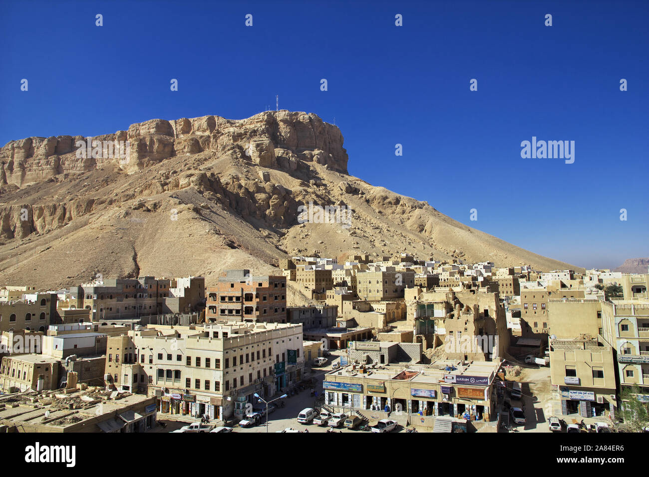 Mosque tarim yemen middle east hi-res stock photography and images - Alamy