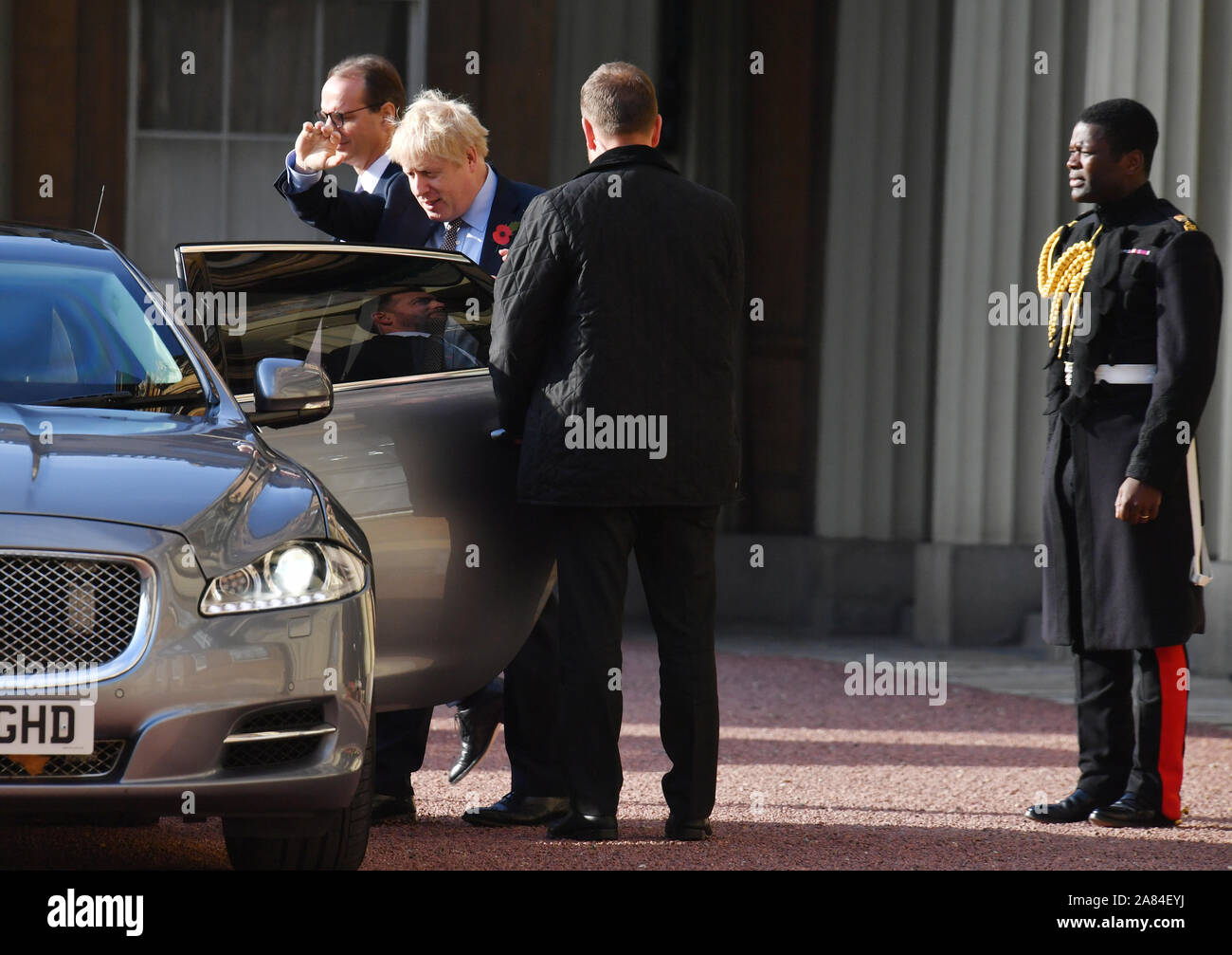 The queens equerry hi-res stock photography and images - Alamy