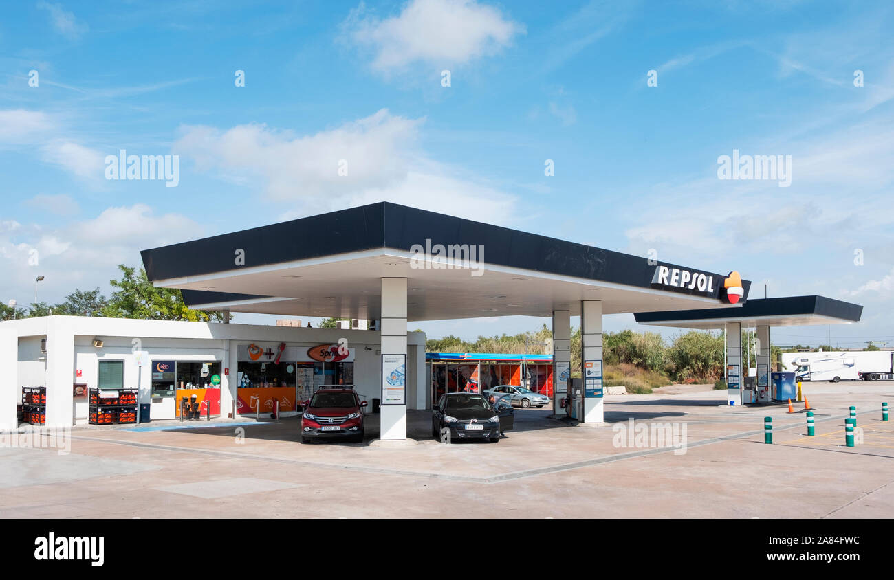 Repsol petrol station hi-res stock photography and images - Alamy