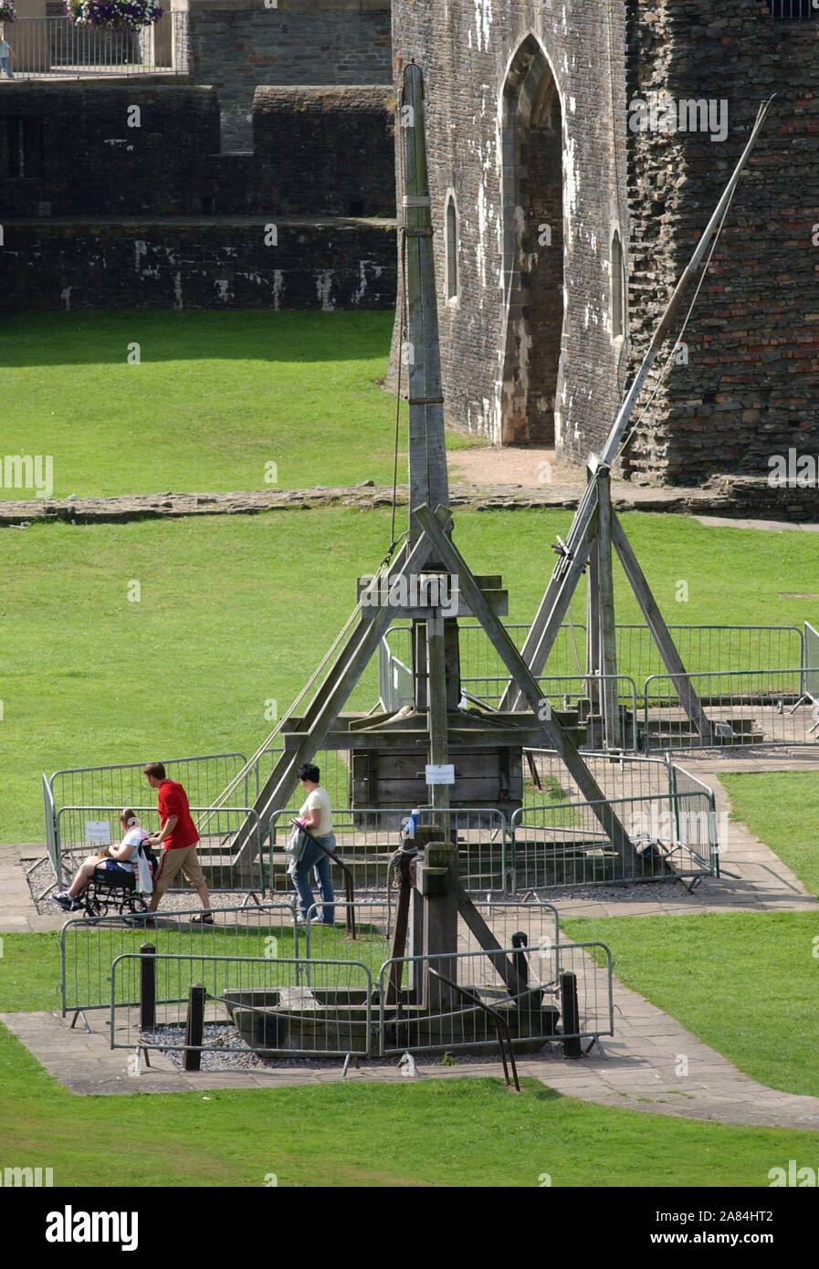 Siege engines hi-res stock photography and images - Alamy