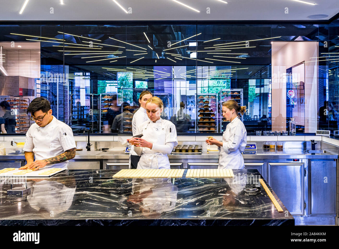 Pastry chefs hard at work, making croissants at the famous Lune in ...