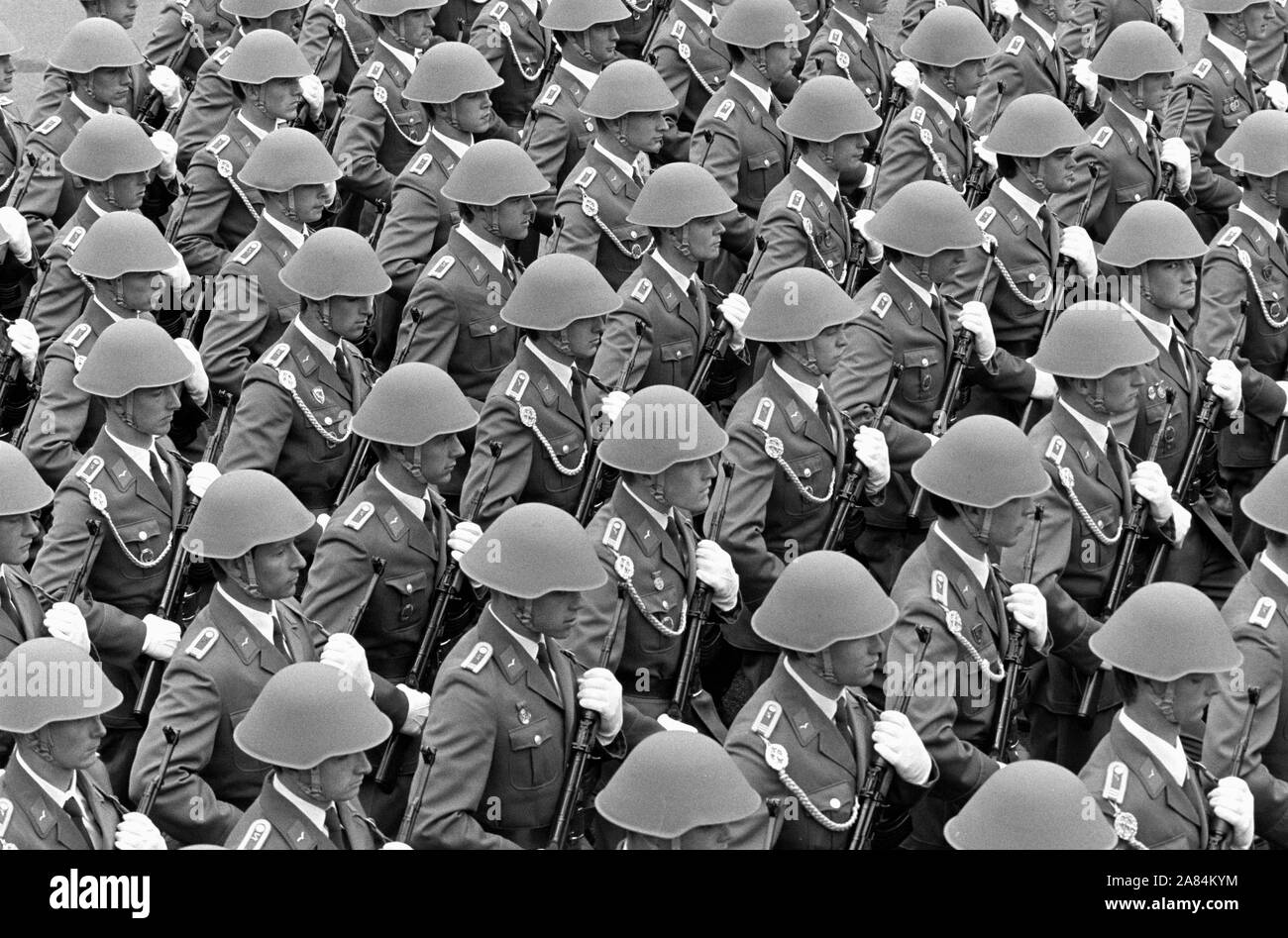 National peoples army hi-res stock photography and images - Alamy