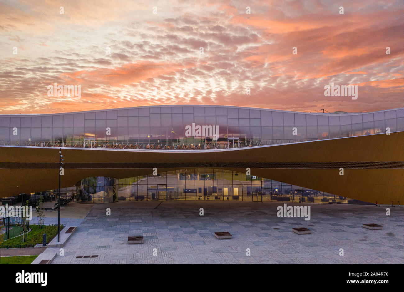 Helsinki central library hi-res stock photography and images - Alamy