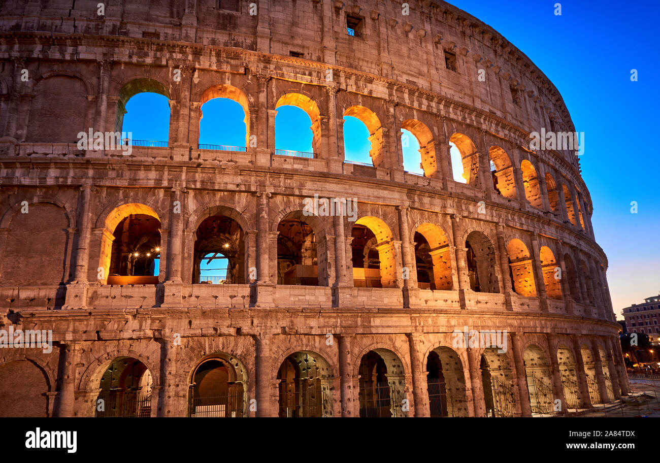 Golden hour rome hi-res stock photography and images - Alamy