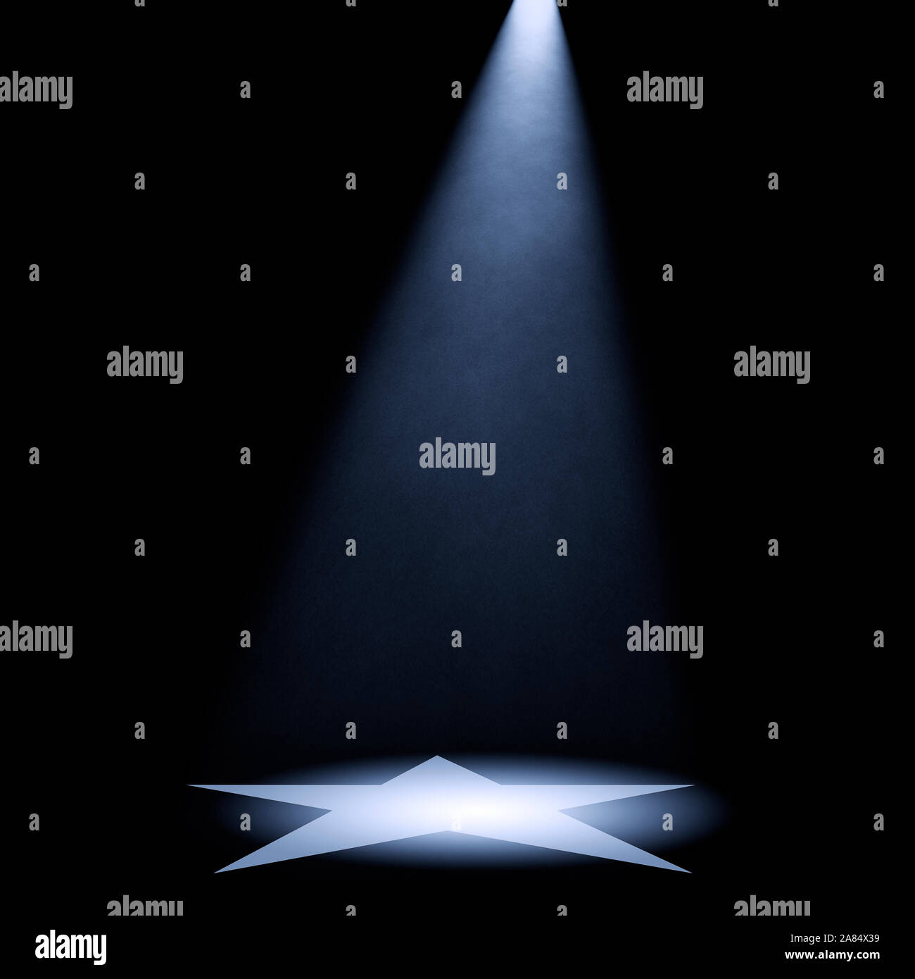 Empty dark stage hi-res stock photography and images - Alamy