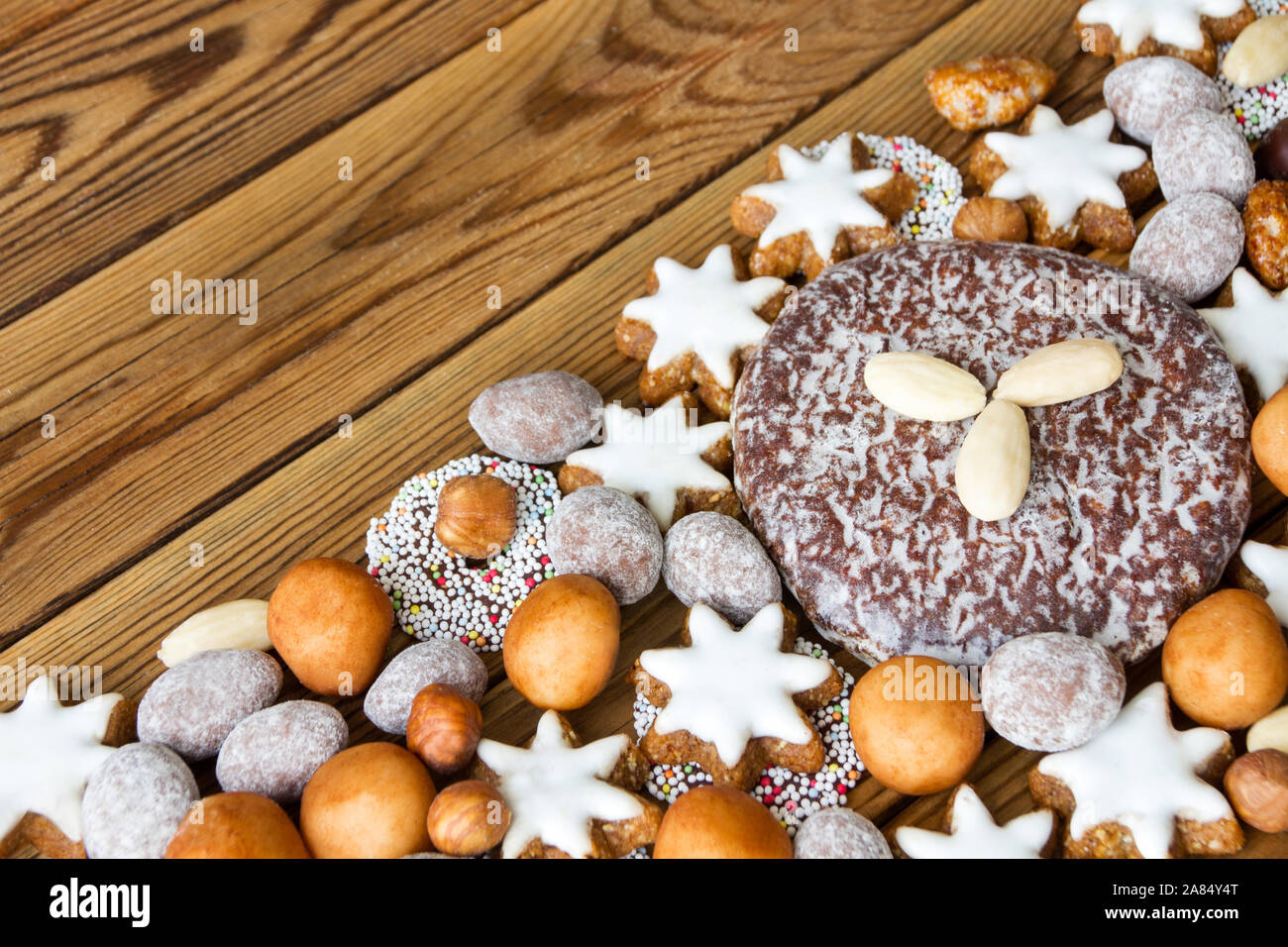 German christmas card nuts hi-res stock photography and images - Alamy