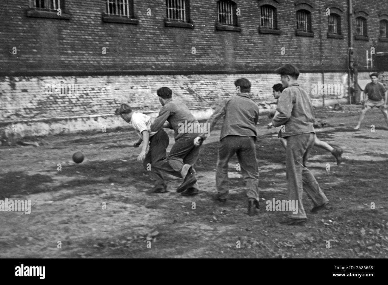 Free time 1950s hi-res stock photography and images - Alamy