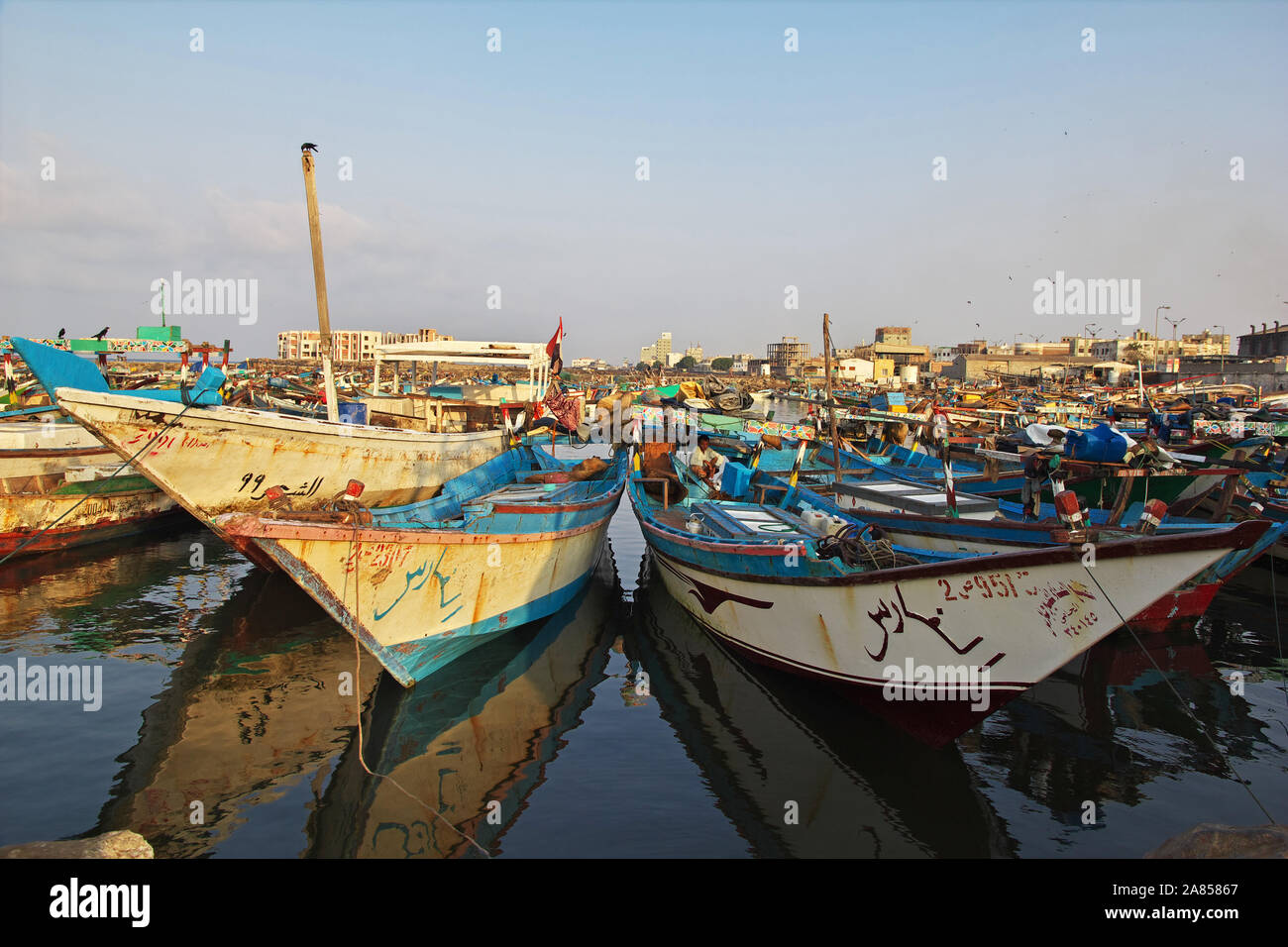Hodeida / Yemen - 04 Jan 2013: The fishmarket in Hodeida, Red Sea, Bab ...