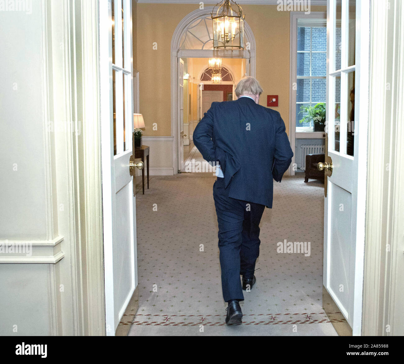 Prime minister boris johnson back in 10 downing street hi-res stock ...