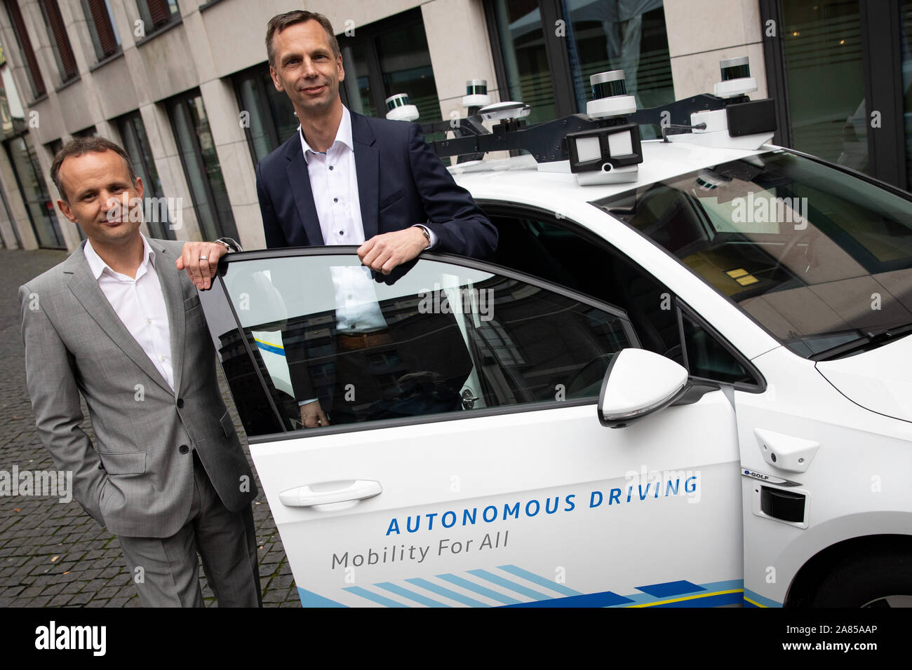 Rem phase hi-res stock photography and images - Alamy