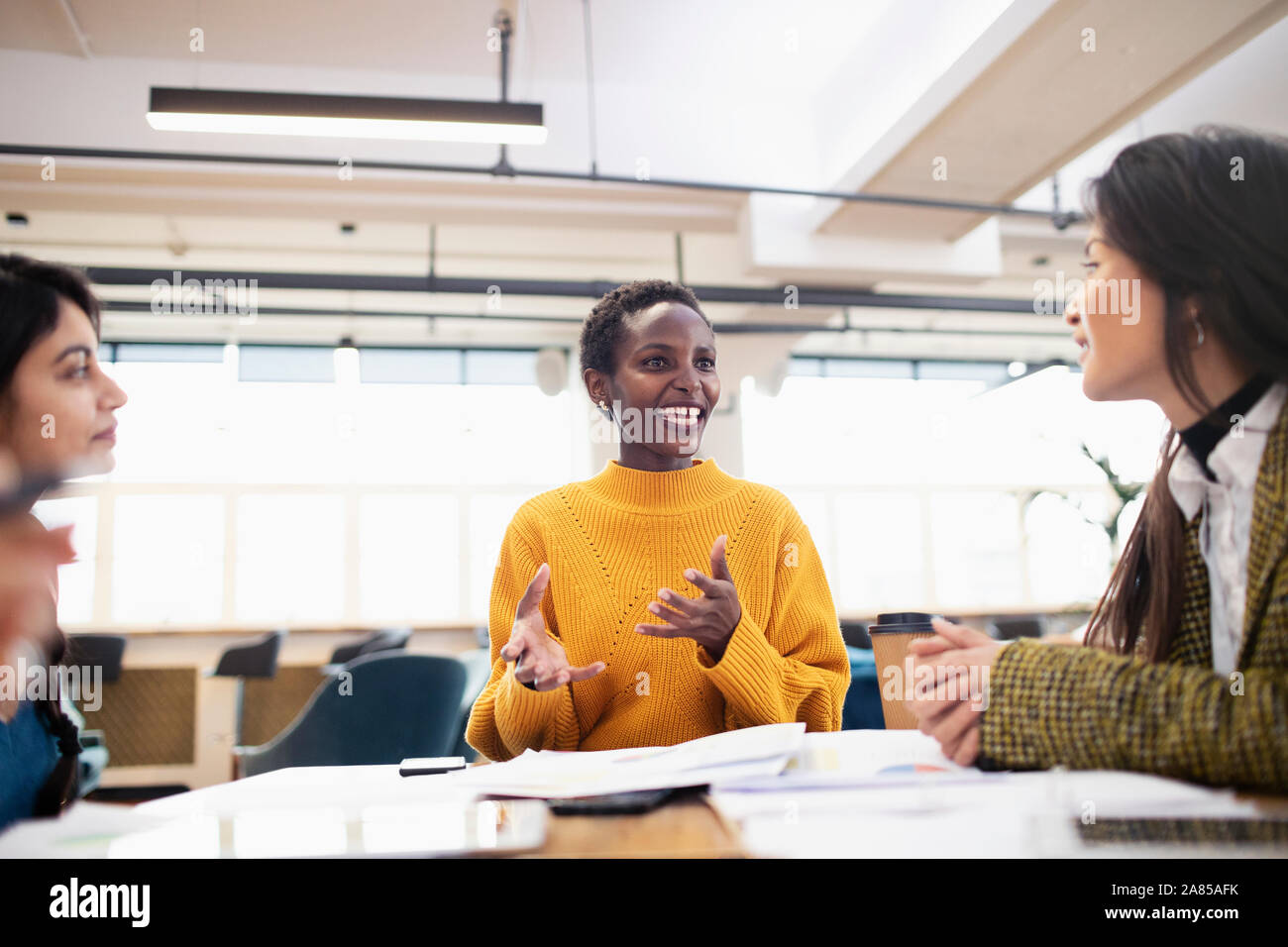 Smiling working woman office hi-res stock photography and images - Alamy