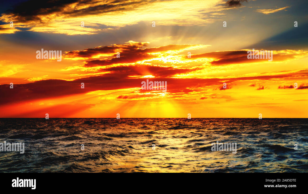 Beautiful sunset scene in the Tyrrhenian Sea Stock Photo - Alamy