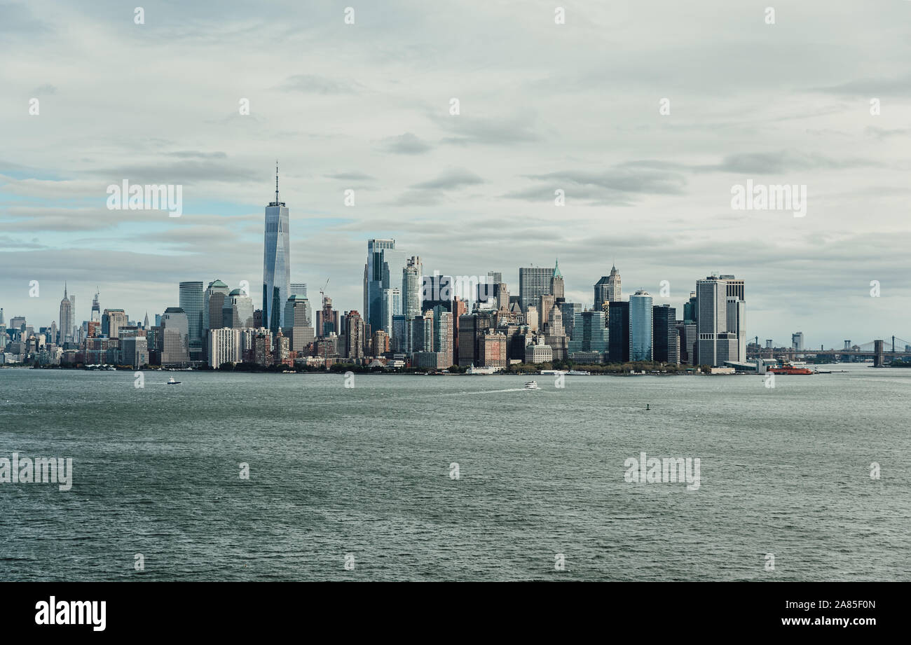 View of buildings of the New York City skyline taken from the water ...