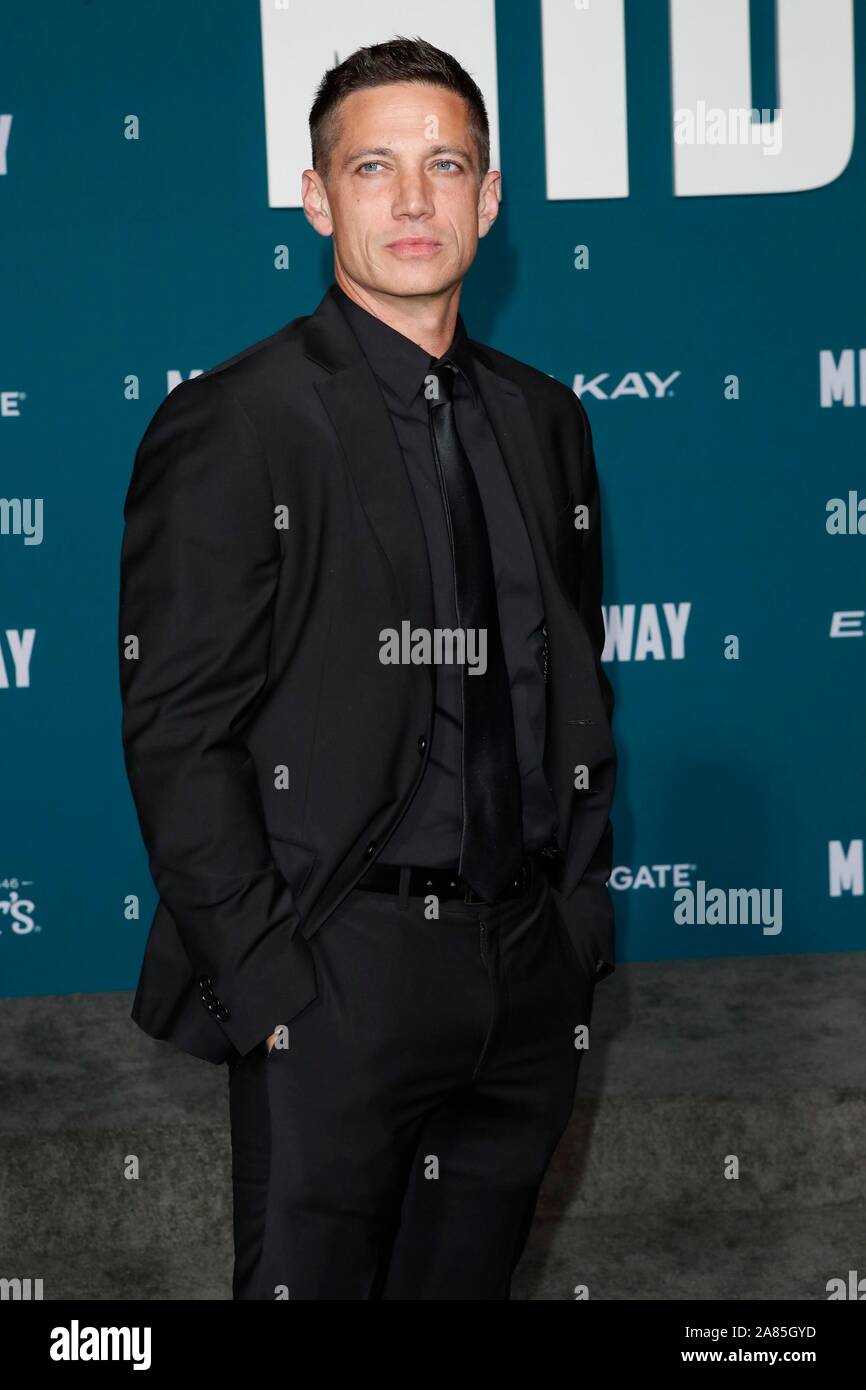 Los Angeles, CA. 5th Nov, 2019. James Carpinello at arrivals for MIDWAY ...