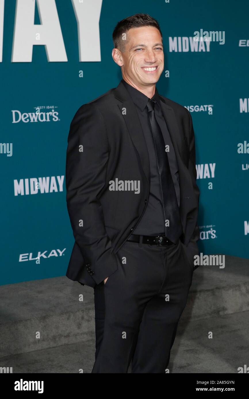Los Angeles, CA. 5th Nov, 2019. James Carpinello at arrivals for MIDWAY ...