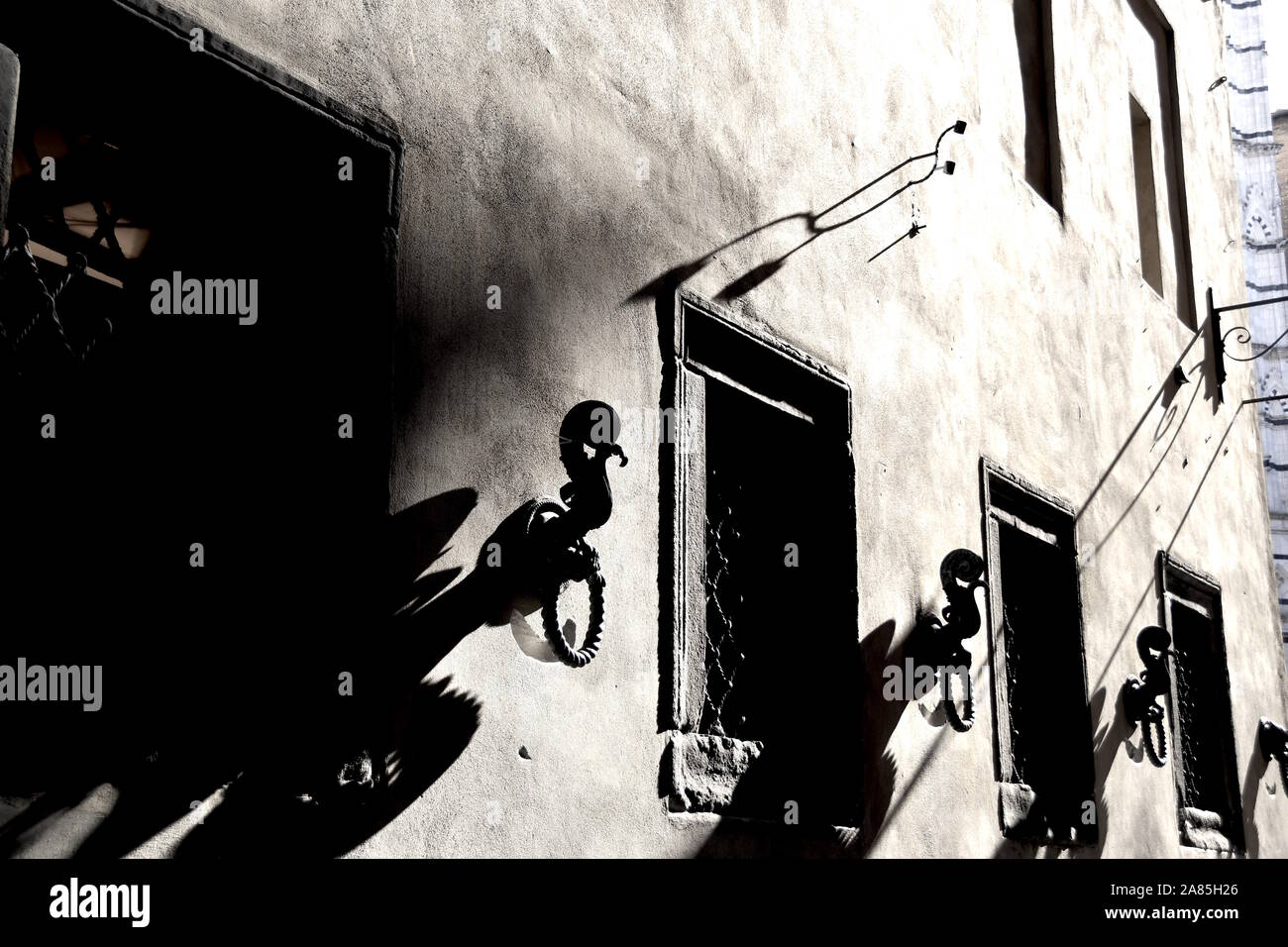 Tuscany stone architecture hi-res stock photography and images - Alamy