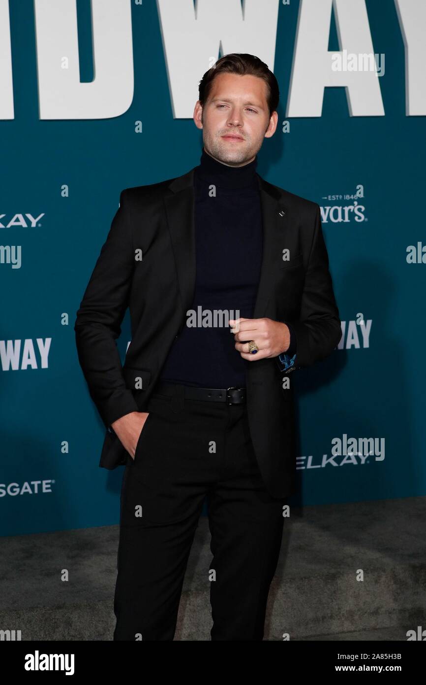 Los Angeles, CA. 5th Nov, 2019. Luke Kleintank at arrivals for MIDWAY ...