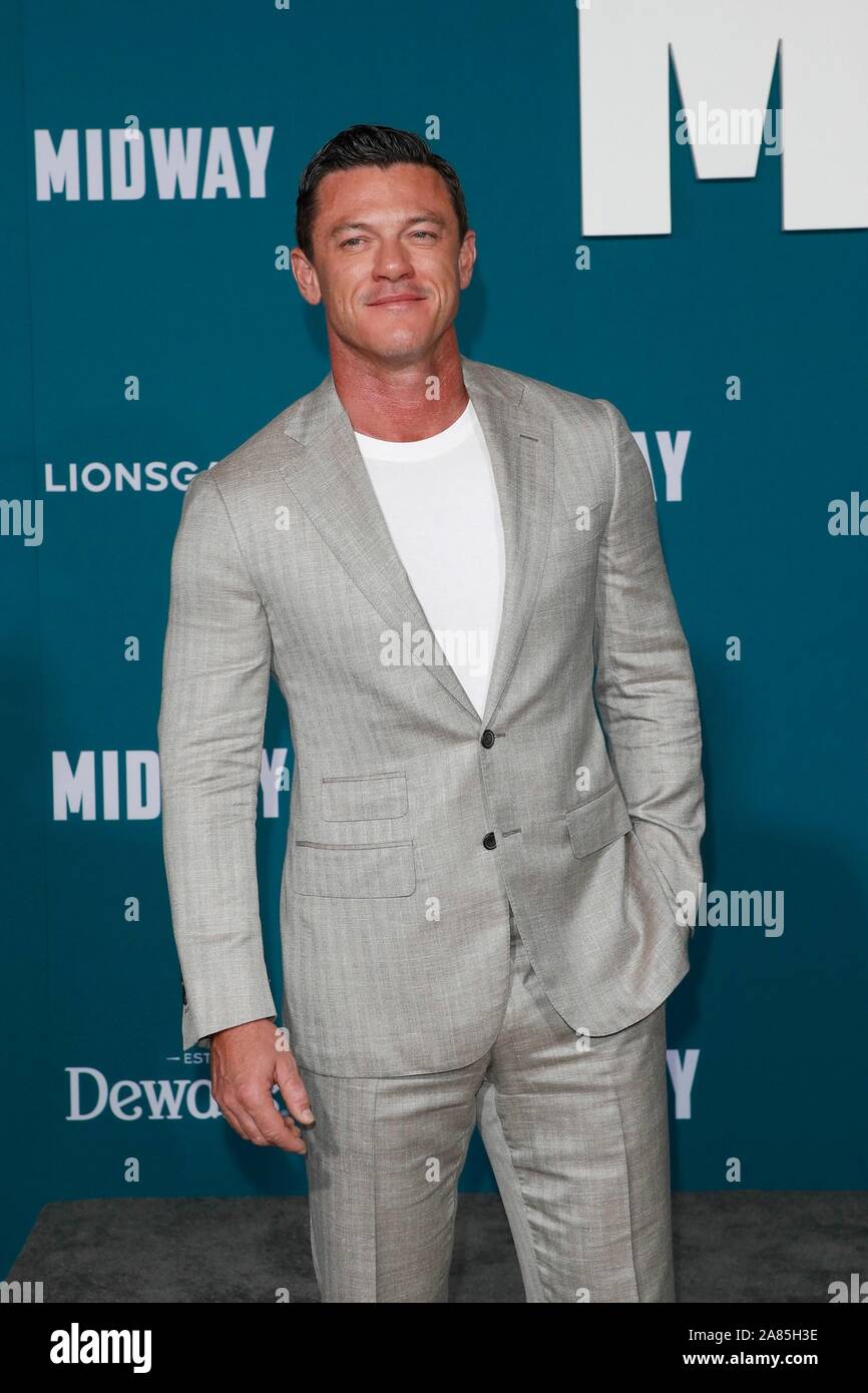 Los Angeles, CA. 5th Nov, 2019. Luke Evans at arrivals for MIDWAY ...
