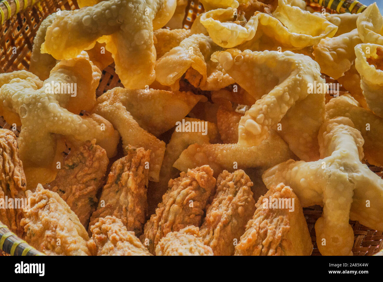 Batagor bandung hi-res stock photography and images - Alamy