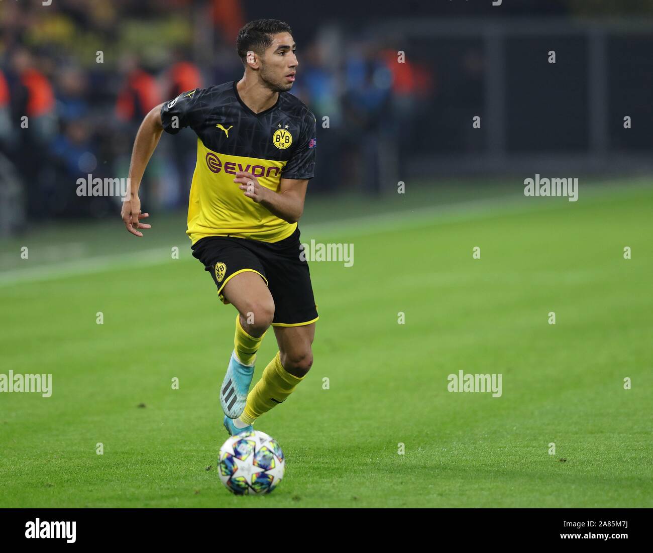 Dortmund, Deutschland. 05th Nov, 2019. firo: 05.11.2019, football, UEFA ...