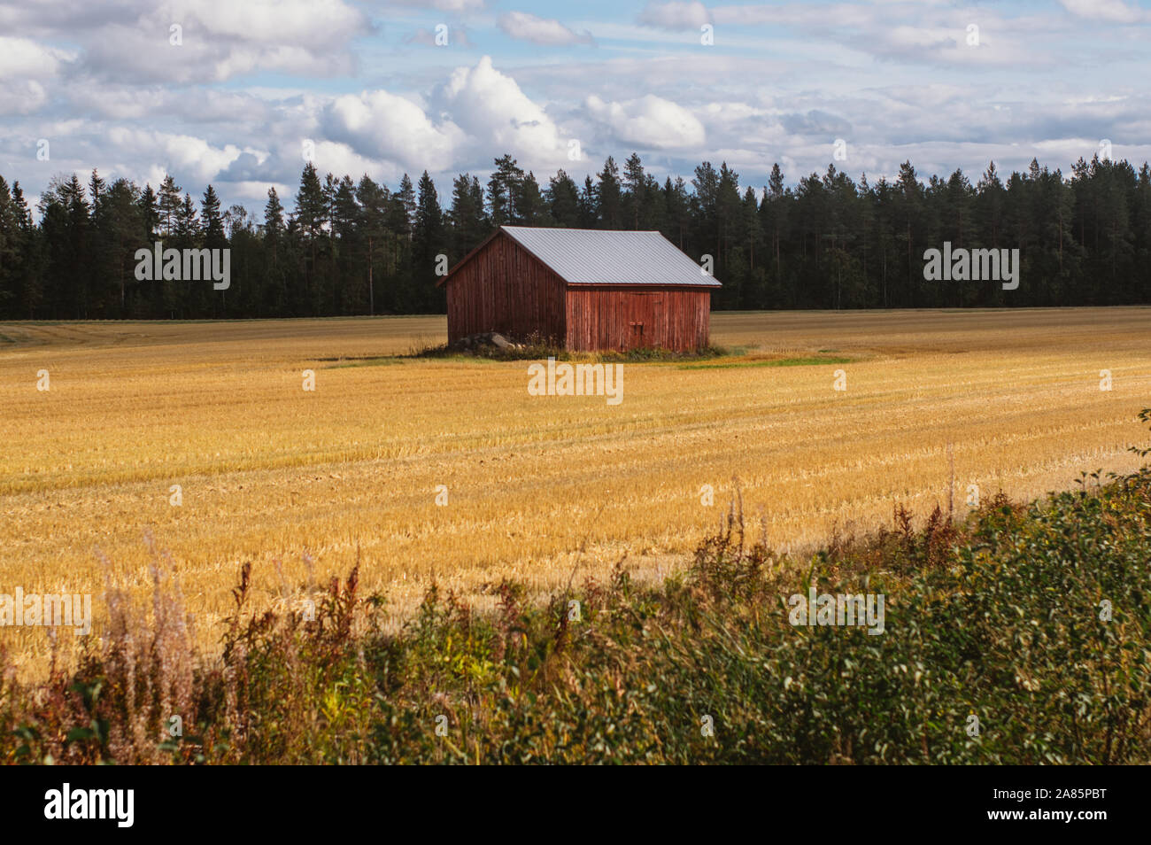 Red barn in rural finland hi-res stock photography and images - Alamy