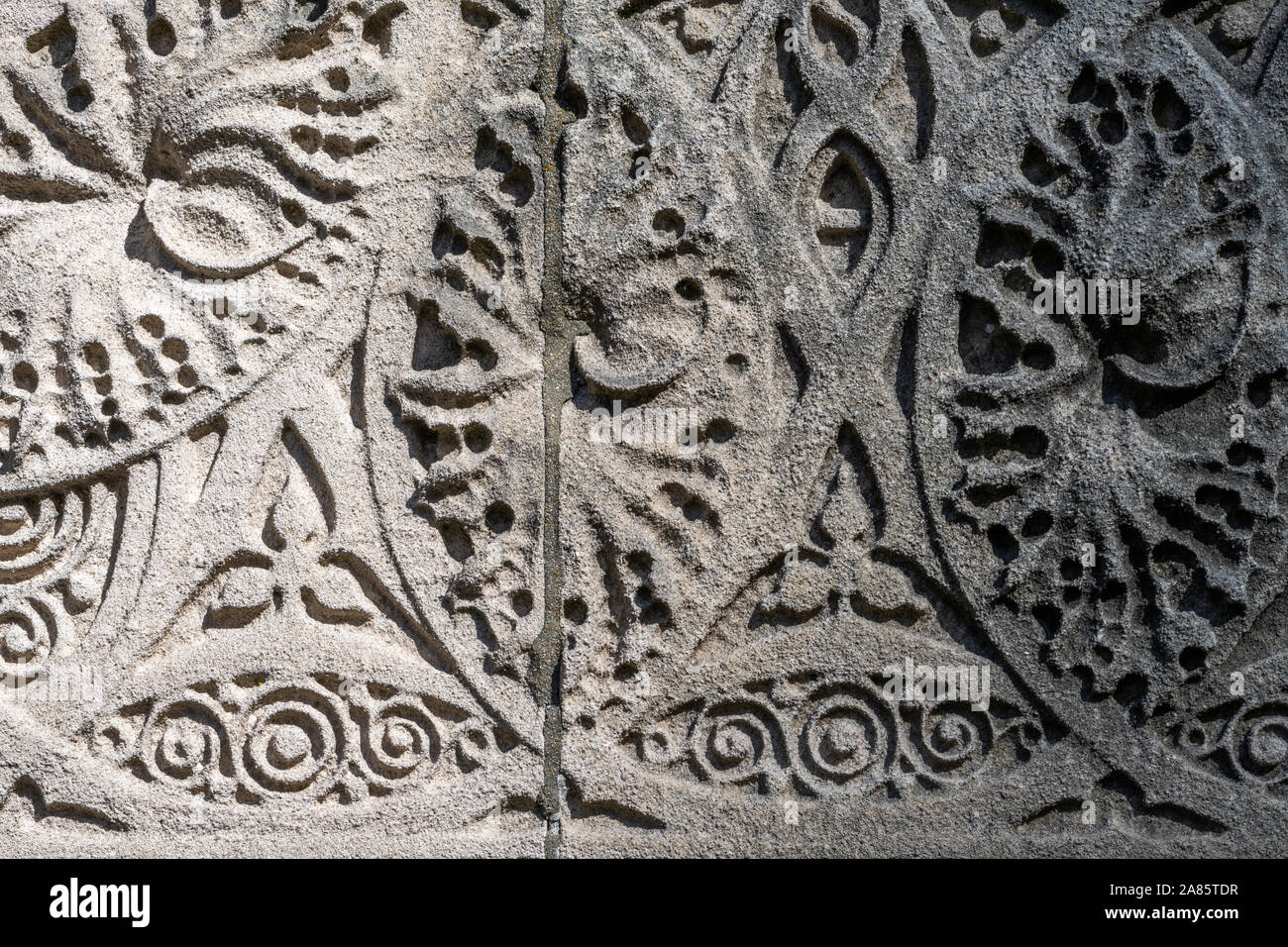 Wainwright Tomb in Bellefontaine Cemetery, designed by Louis Sullivan ...