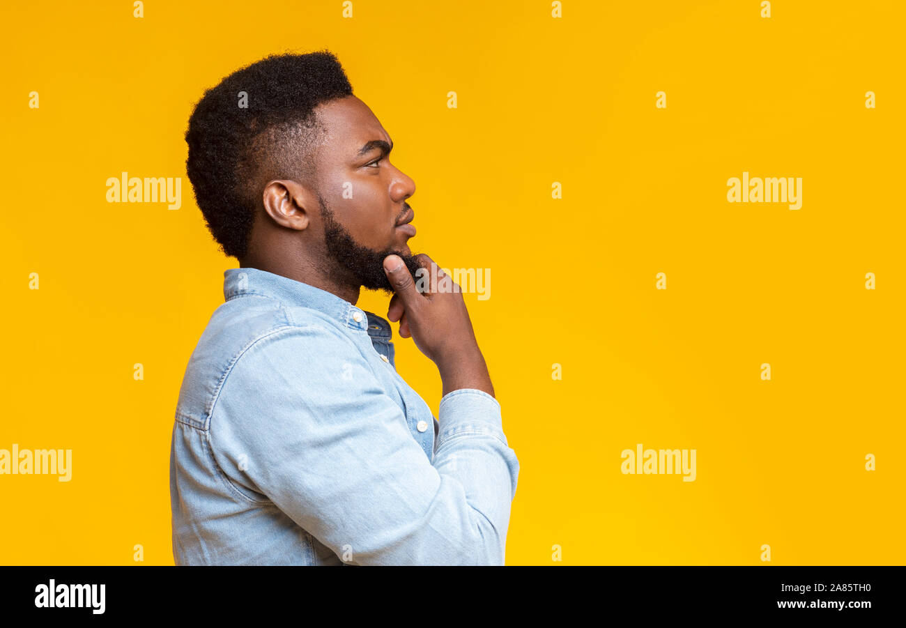Yellow profile hi-res stock photography and images - Alamy