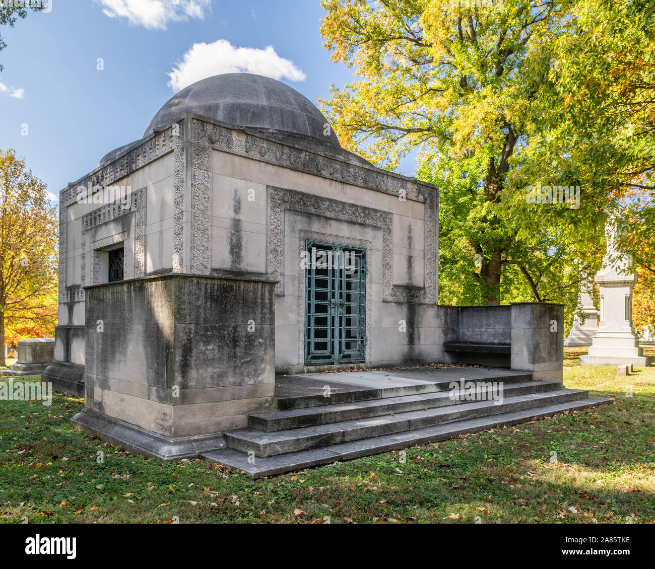 Wainwright Tomb in Bellefontaine Cemetery, designed by Louis Sullivan ...