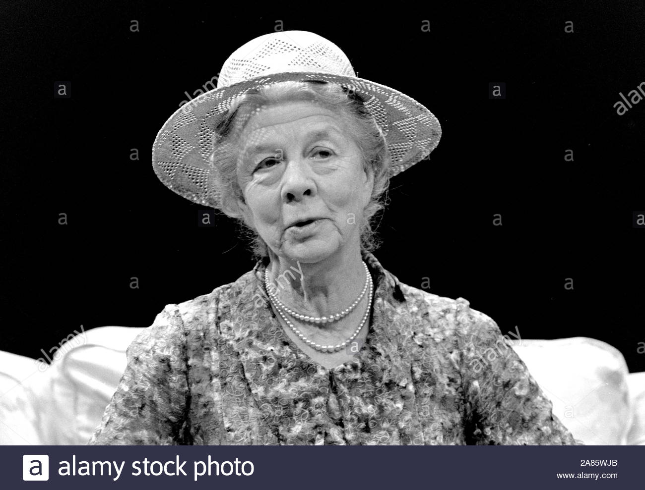 Wendy Hiller High Resolution Stock Photography and Images - Alamy
