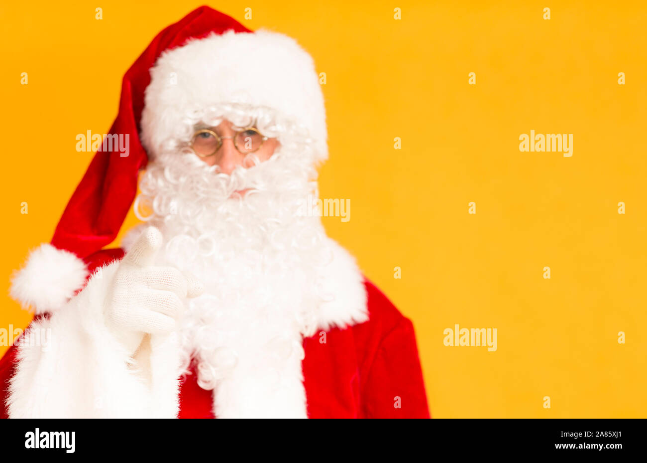 Red orange yellow costume hi-res stock photography and images - Alamy
