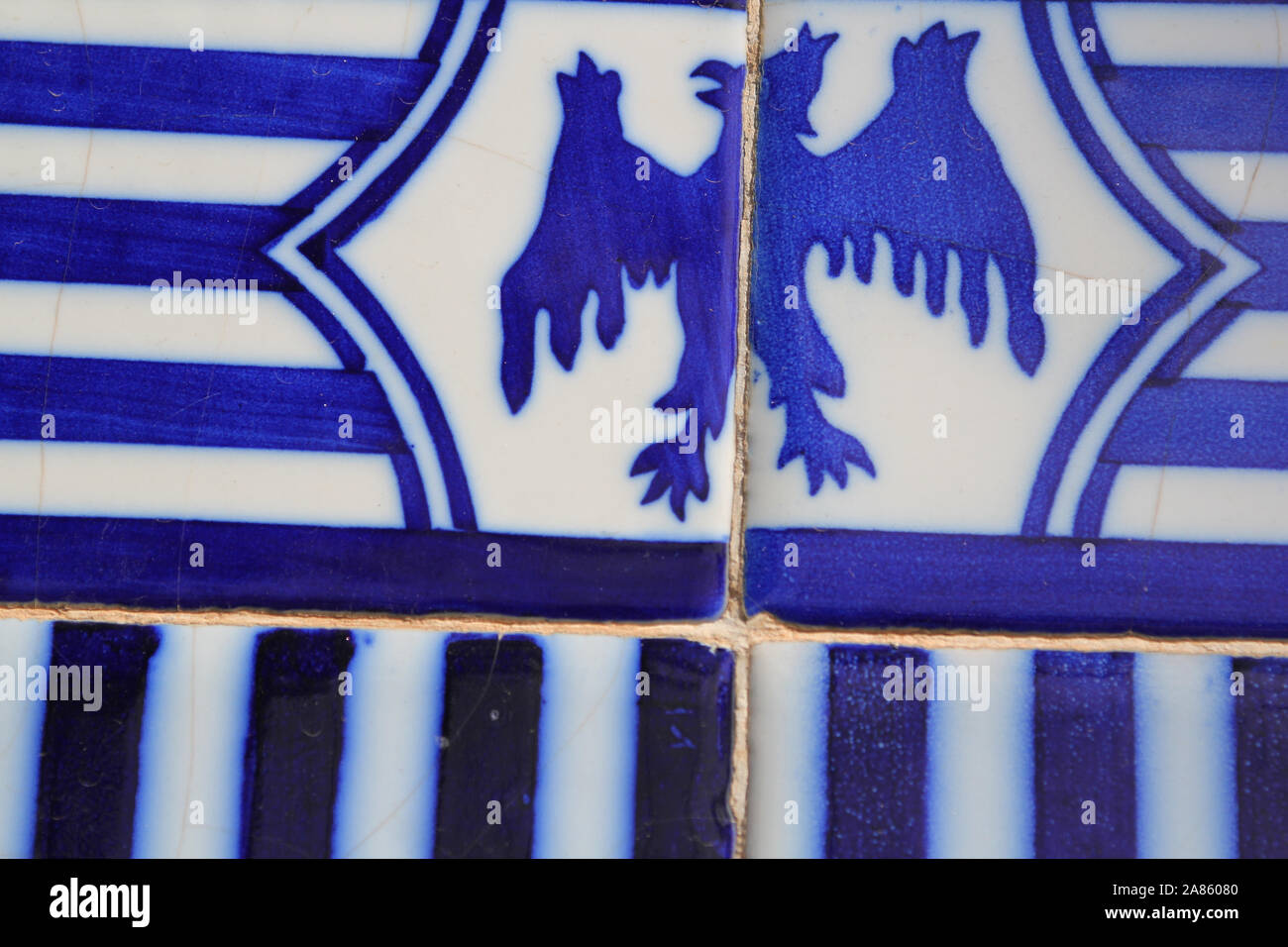 Wall tiles ceramic uses hi-res stock photography and images - Alamy