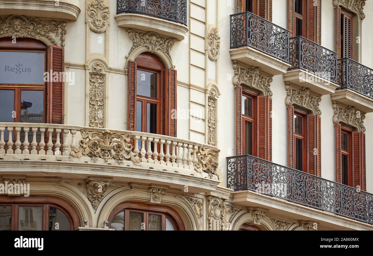 Regus office hi-res stock photography and images - Alamy